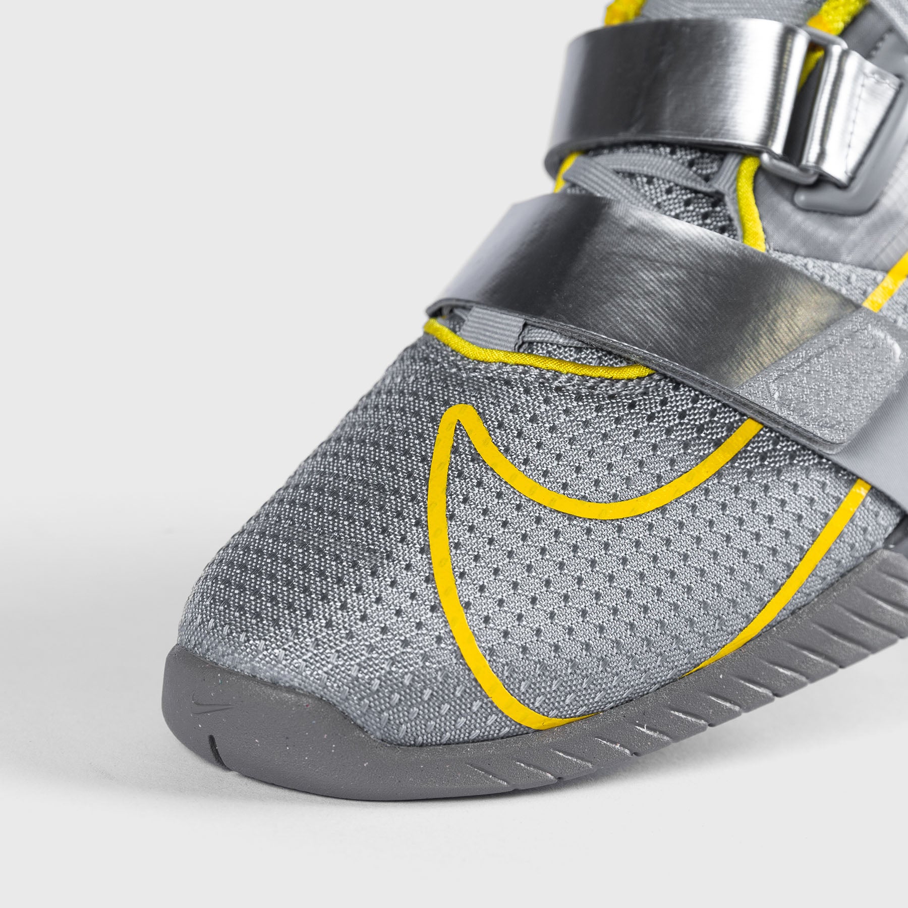 NIKE - ROMALEOS 4 Weightlifting Shoes - WOLF GREY/LIGHTENING-BLACK-MET ...